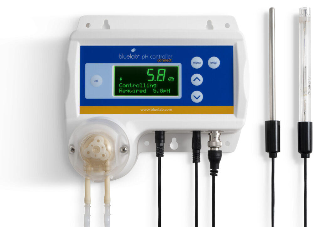 Monitoring & Control Systems Systems for Vertical Farming and CEA ⋆ ...
